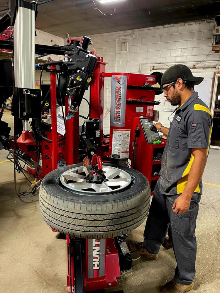 COTOFOS AUTO SERVICE - Updated July 2025 - 21 Photos - 1640 E Court Ave ...