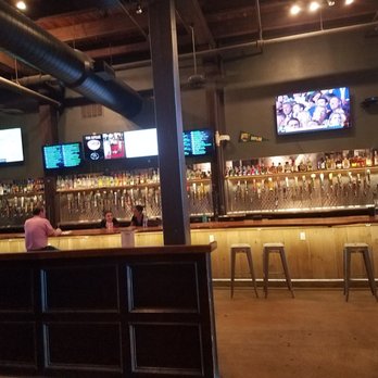 CRICKET’S GRILL & DRAFT HOUSE - Updated December 2024 - 342 Photos ...