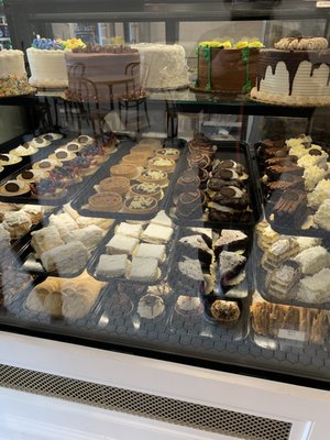 HENRI’S BAKERY & DELI - Updated January 2026 - 40 Photos & 47 Reviews ...