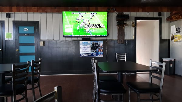 PINE TREE BAR & GRILL - Updated August 2024 - 24 Photos & 31 Reviews ...