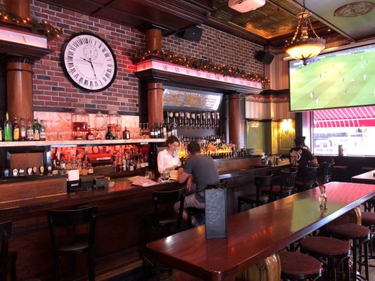 GMT TAVERN - 163 Photos & 231 Reviews - 142 Bleecker St, New York, NY ...