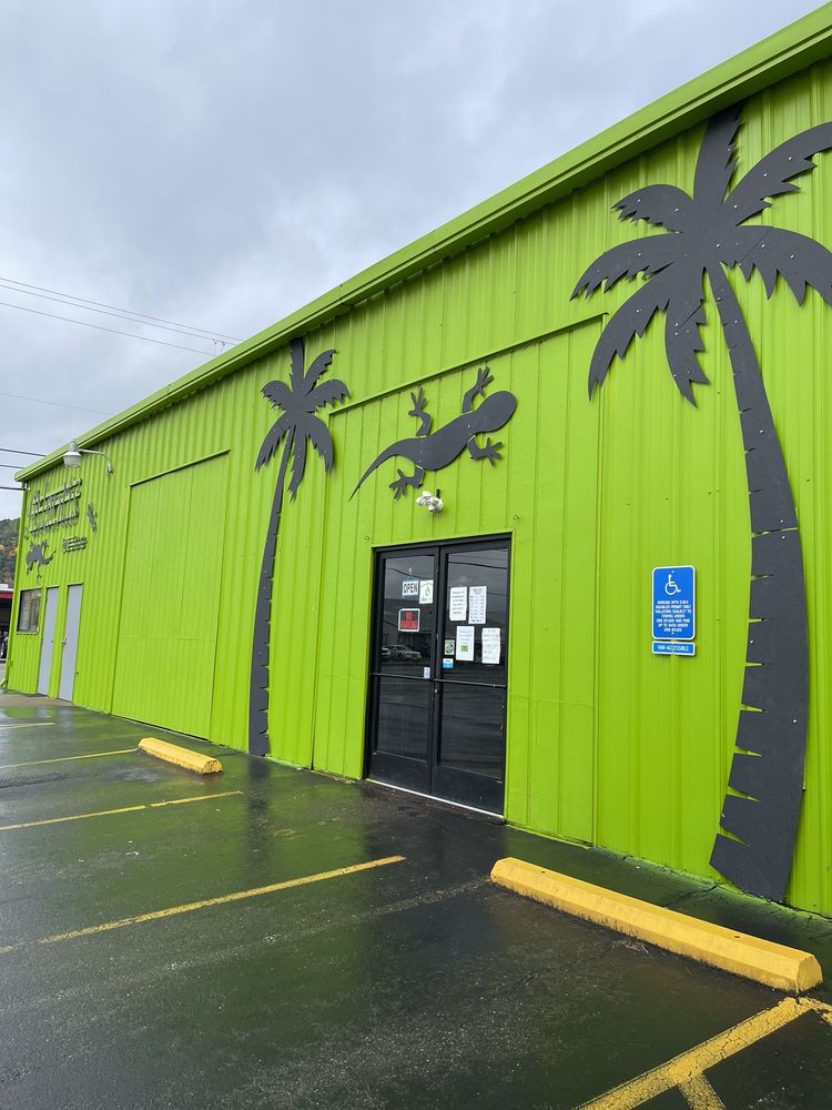 ATLANTIS PETS & SUPPLIES - Updated May 2026 - 27 Photos & 16 Reviews ...
