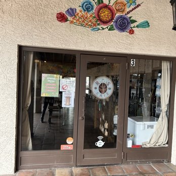 MIS RAICES CAFÉ - Updated March 2025 - 105 Photos & 74 Reviews - 1325 ...