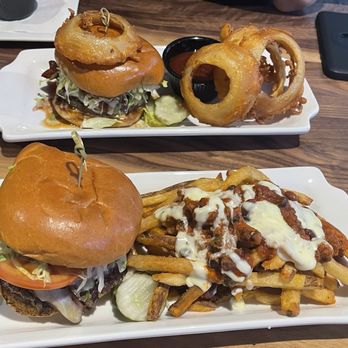 BRU BURGER BAR - FORT WAYNE - Updated May 2025 - 50 Photos & 18 Reviews ...