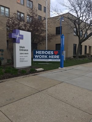 ADVOCATE TRINITY HOSPITAL - Updated December 2025 - 63 Reviews - 2320 E ...