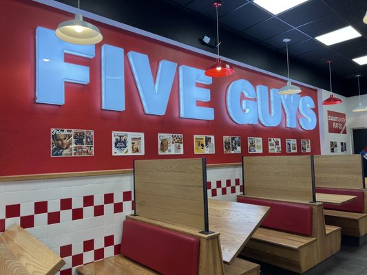 FIVE GUYS - Updated October 2025 - 21 Photos & 14 Reviews - 495 ...