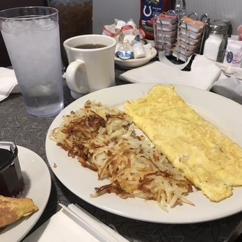 HAPPY DAYS FAMILY PANCAKE HOUSE - Updated 05/2025 - 59 Photos & 34 ...