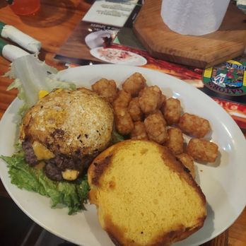 GATORS DOCKSIDE - WATERFORD LAKES - Updated November 2025 - 198 Photos ...