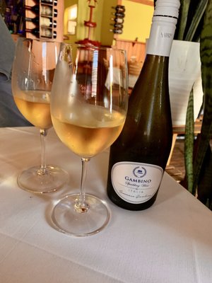 RED SHOE ISLAND BISTRO - 212 Photos & 197 Reviews - 411 Petronia St ...