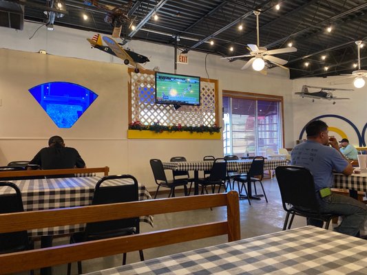 BIFF BUZBY’S BURGERS - 427 Photos & 440 Reviews - 12702 Toepperwein Rd ...