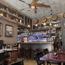 PARLA - Updated July 2025 - 570 Photos & 532 Reviews - 230 Hanover St ...