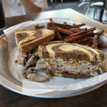 WATERSHED - Updated January 2026 - 213 Photos & 210 Reviews - 4820 W ...