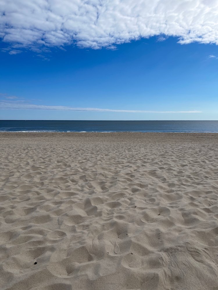 CRYDER BEACH - Updated October 2025 - 17 Cryder Ln, Southampton, New ...