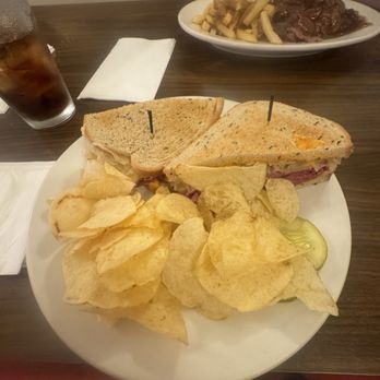 WARGO’S RESTAURANT & TAVERN - Updated November 2025 - 30 Photos & 59 ...