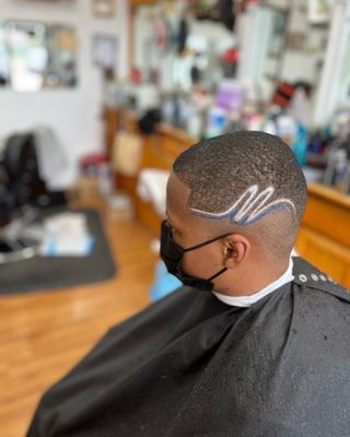 BIG VICTOR’S BARBERSHOP - Updated October 2025 - 15430 Merriman Rd ...
