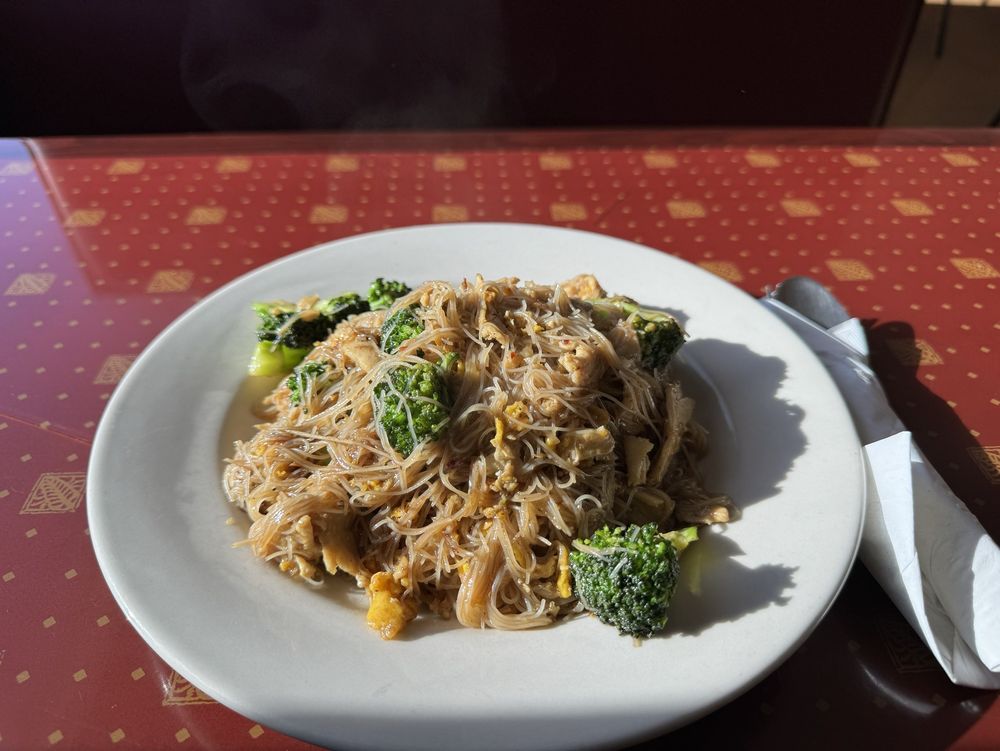 MEKONG CAFE - Updated July 2024 - 29 Photos & 87 Reviews - 1308 S 2nd ...