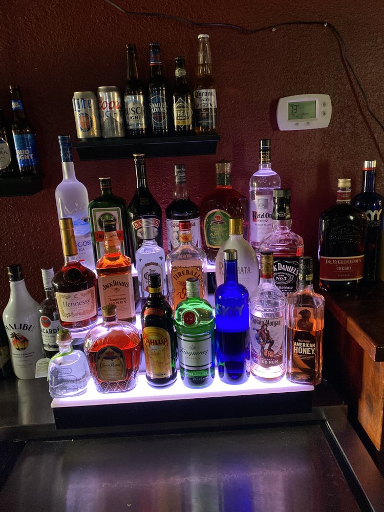 REVOLUTIONS LANES & FUN CENTER - Updated November 2024 - 6938 King Hill ...