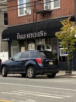 THE FALLS KITCHEN - Updated October 2024 - 55 Photos & 124 Reviews - 90 ...