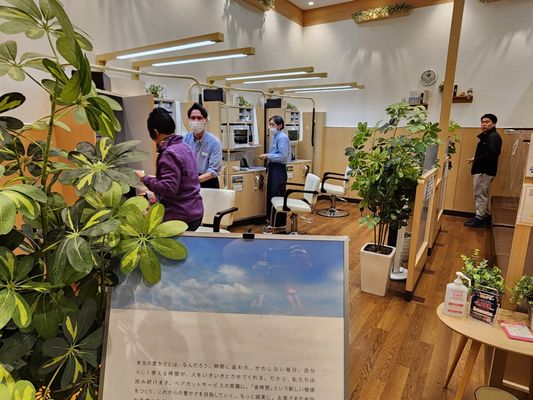 QB HOUSE - Updated August 2024 - 2 2-chōme, Koto City, 東京都, Japan ...