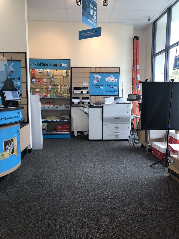 THE UPS STORE - 39 Photos & 83 Reviews - 552 E Carson St, Carson, CA - Yelp