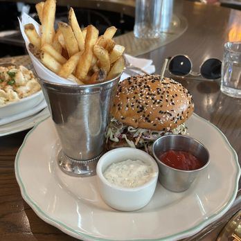 GREEN POINT SEAFOOD & OYSTER BAR - Updated December 2024 - 152 Photos ...