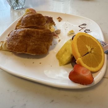 LEON COFFEE HOUSE - Updated December 2025 - 618 Photos & 207 Reviews ...