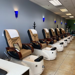 LEVUE NAILS & SPA - 205 Photos & 125 Reviews - Nail Salons - 8900 161st ...
