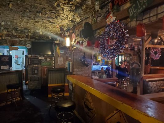 THE COW SHED BAR & GRILL - Updated July 2024 - 115 Photos & 205 Reviews ...