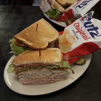 CHIOCCA’S - Updated December 2025 - 151 Photos & 275 Reviews - 425 N ...