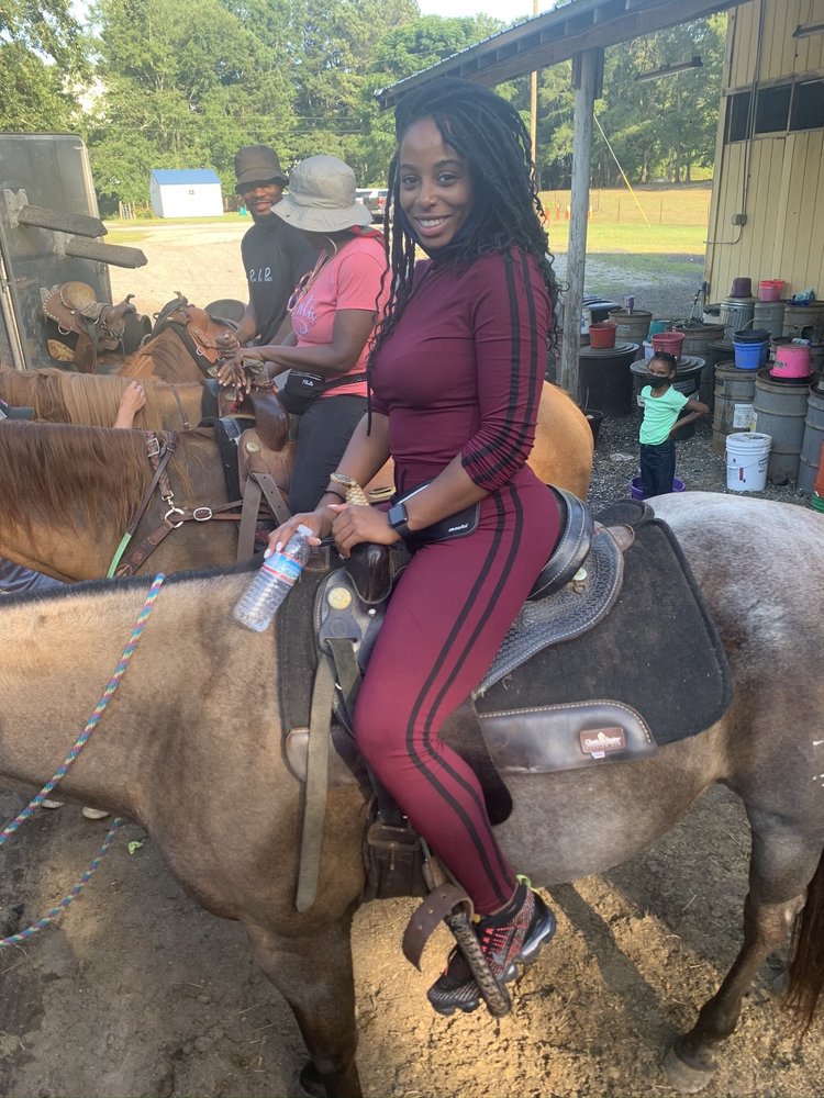 LUELLA STABLES - Updated August 2024 - 14 Photos - 2614 Locust Grove Rd ...