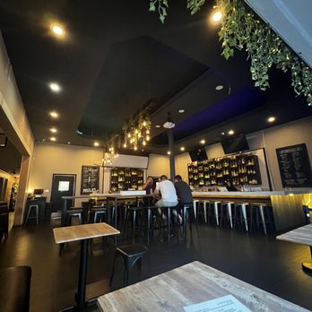 LABYRINTH BAR & KITCHEN - Updated March 2025 - 193 Photos & 133 Reviews ...