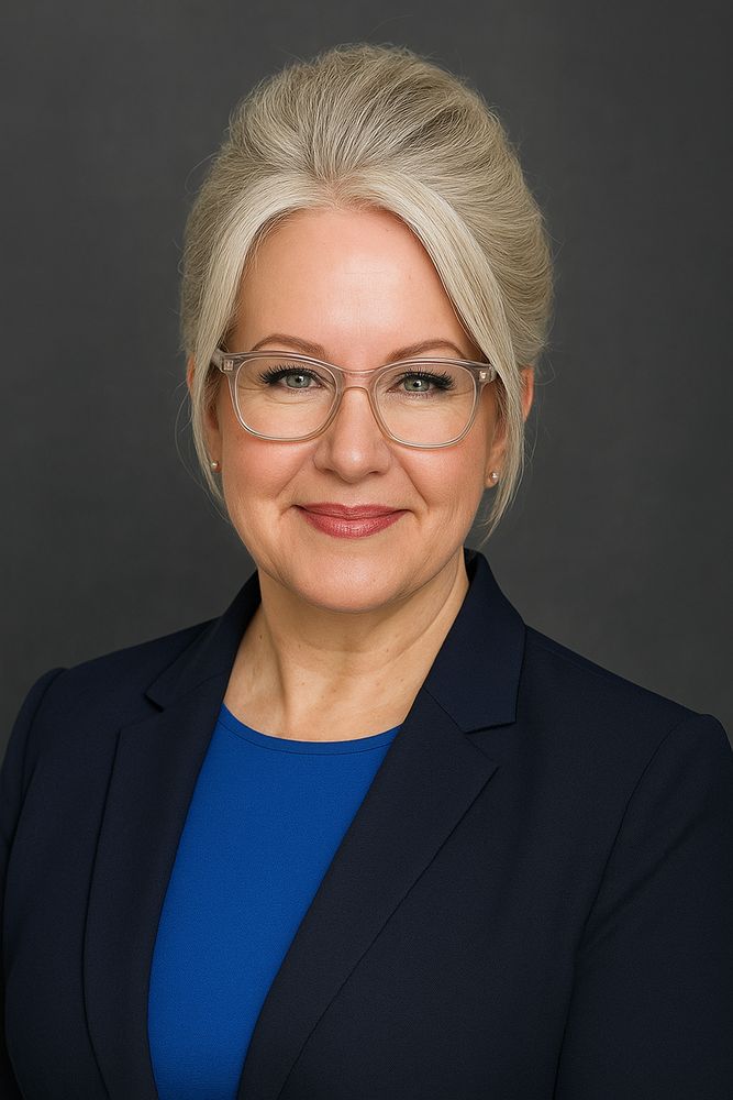 LORA ELAIN CARLON - Updated December 2025 - Request Consultation - 500 ...