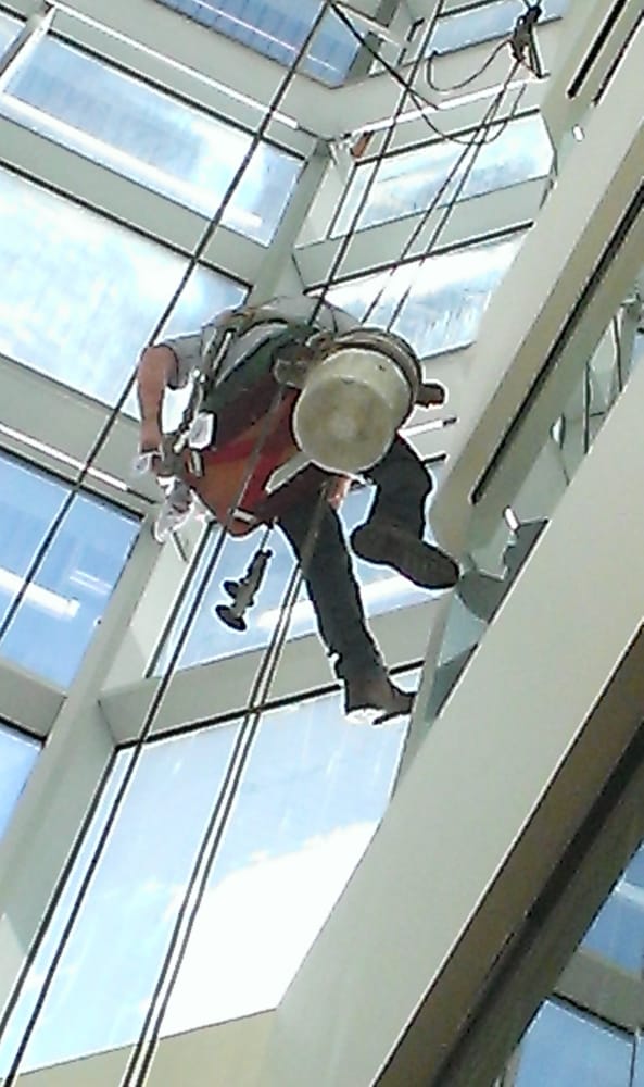 SUPERSTAR WINDOW CLEANING - Updated September 2024 - 13 Photos - 13250 ...