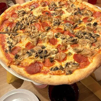 MAMMA ROMA - Updated December 2025 - 831 Photos & 729 Reviews - 8743 ...