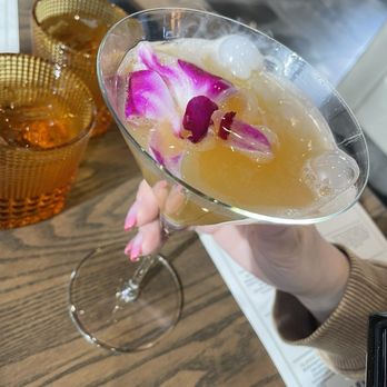 RH HOUSE - Updated July 2024 - 392 Photos & 318 Reviews - 2630 Crooks ...