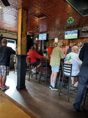 MCBRIDES PUB - Updated January 2026 - 38 Photos & 36 Reviews - 101 ...