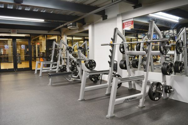 CRUNCH FITNESS - CHEVY CHASE - Updated January 2026 - 25 Photos & 127 ...