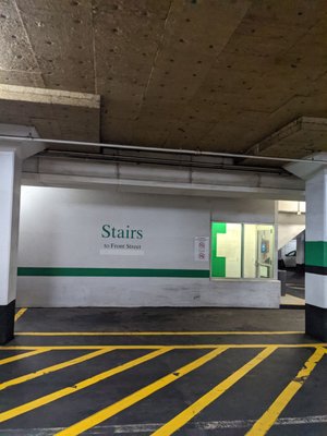 SIMCOE PLACE EXPRESS PARK - Updated December 2025 - 11 Photos - 200 ...