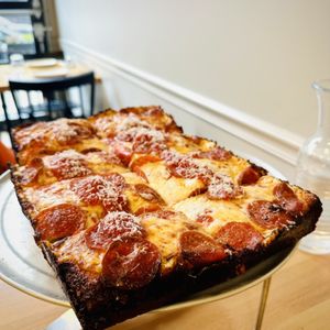 PAISANS PIZZERIA & BAR - Updated July 2024 - 294 Photos & 498 Reviews ...