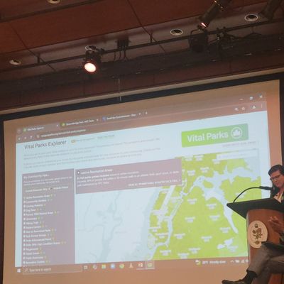 QUEENS BOROUGH HALL - Updated December 2025 - 28 Photos & 26 Reviews ...