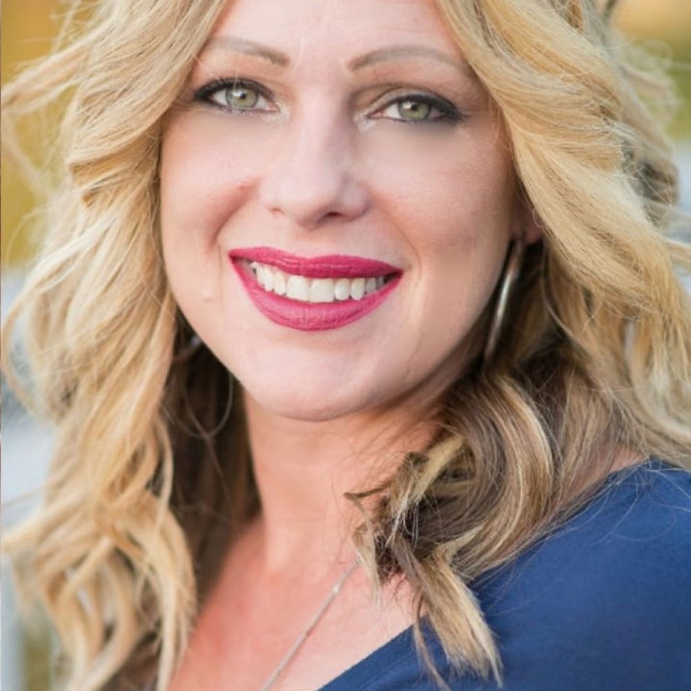 Daniela Fox's Instagram, Twitter & Facebook on IDCrawl