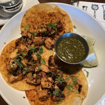 PUB W - Updated March 2025 - 325 Photos & 248 Reviews - 4830 E 61st St ...