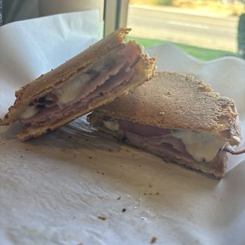 FAST CAT COFFEE - Updated December 2024 - 268 Photos & 260 Reviews ...