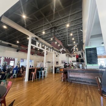 DEAD LOW BREWING - Updated May 2025 - 280 Photos & 173 Reviews - 5959 ...