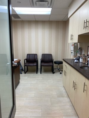 KENNETH BUCH, MD - Updated December 2025 - 16 Photos & 63 Reviews ...