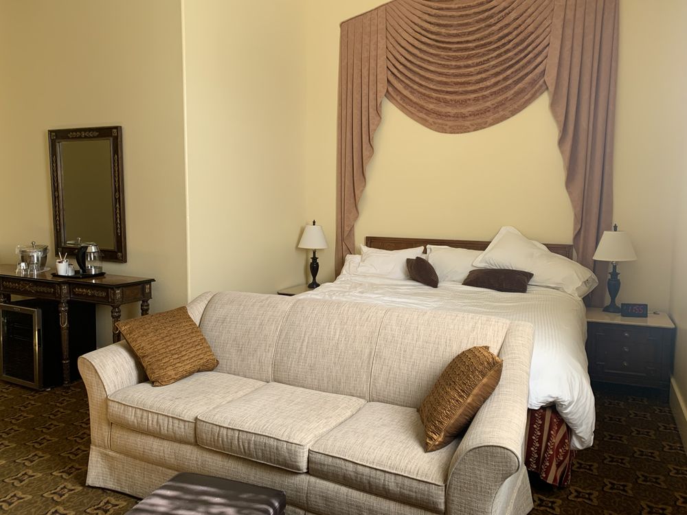 GEISER GRAND HOTEL - Updated May 2025 - 279 Photos & 382 Reviews - 1996 ...