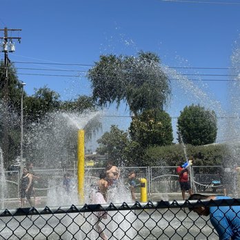 LEMON PARK SPRAY POOL - Updated December 2025 - 99 Photos & 34 Reviews ...