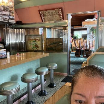 ROBIN HOOD DINER - Updated January 2026 - 51 Photos & 74 Reviews - 640 ...