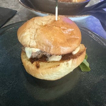 CHUCK LAGER - AMERICA’S TAVERN - Updated January 2026 - 126 Photos ...