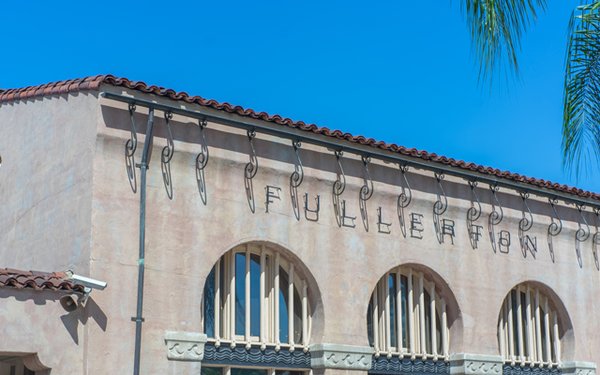 FULLERTON METROLINK STATION - 215 Photos & 94 Reviews - Public ...